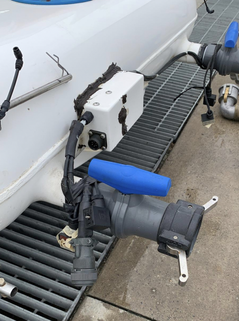 Robinson R44 Spray Gear – UK Aviation Sales